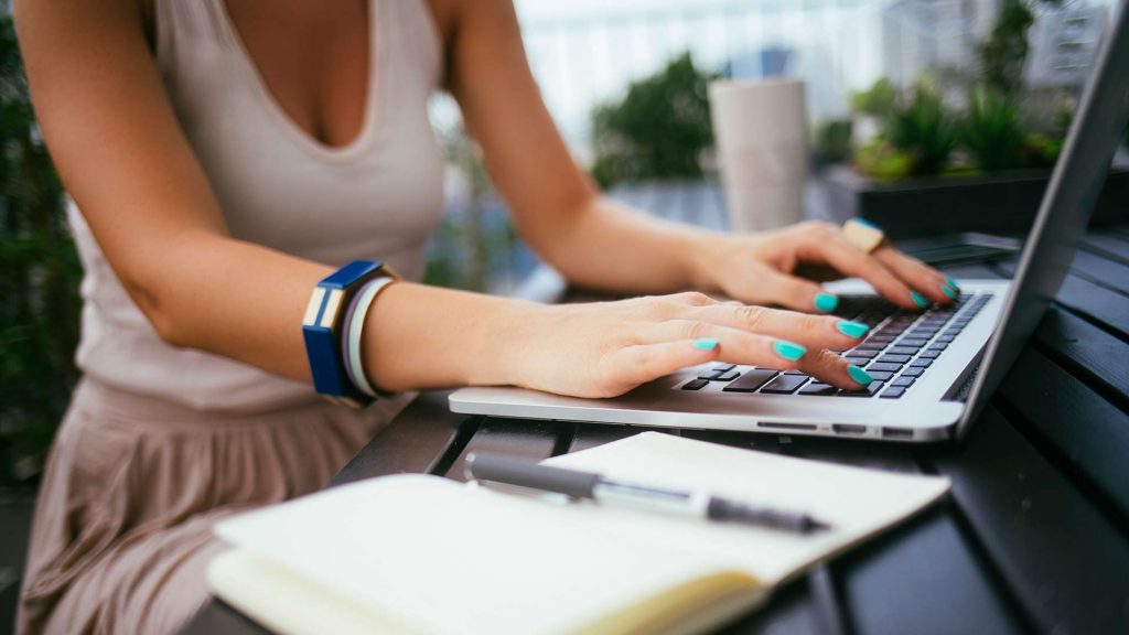 Jobs That Allow You to Travel - Best Travel Jobs with Good Salary